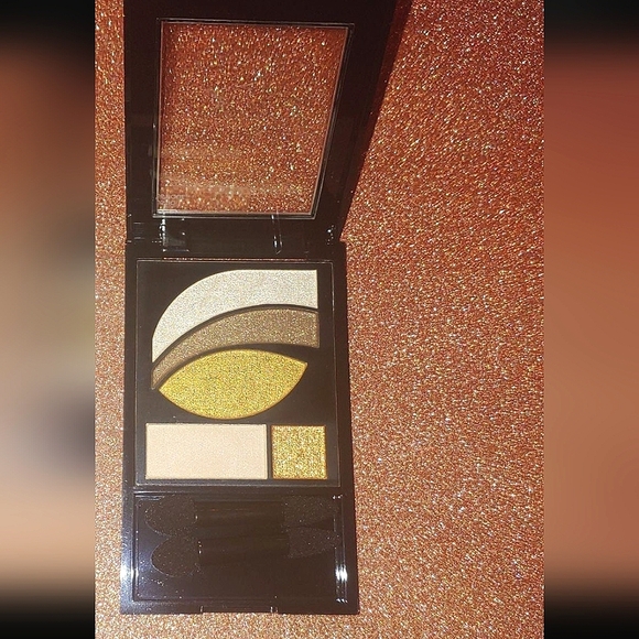 Revlon | Makeup | Revlon 523 Rustic Eye Contour Kit | Poshmark